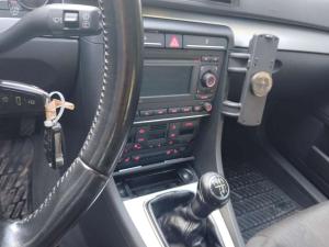 Grey Audi A4 2007 in Vilnius, with an engine capacity of 1.99 L and mileage of 274 thousand km for 3000 €, photo 10 on AUTOMOTO.COM.LV