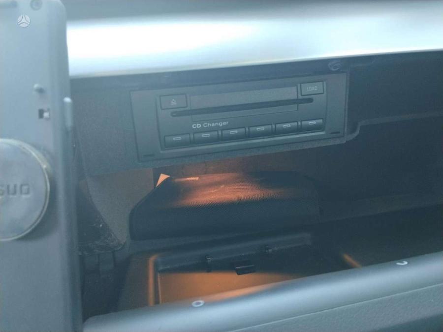 Grey Audi A4 2007 in Vilnius, with an engine capacity of 1.99 L and mileage of 274 thousand km for 3000 €, photo 14 on AUTOMOTO.COM.LV
