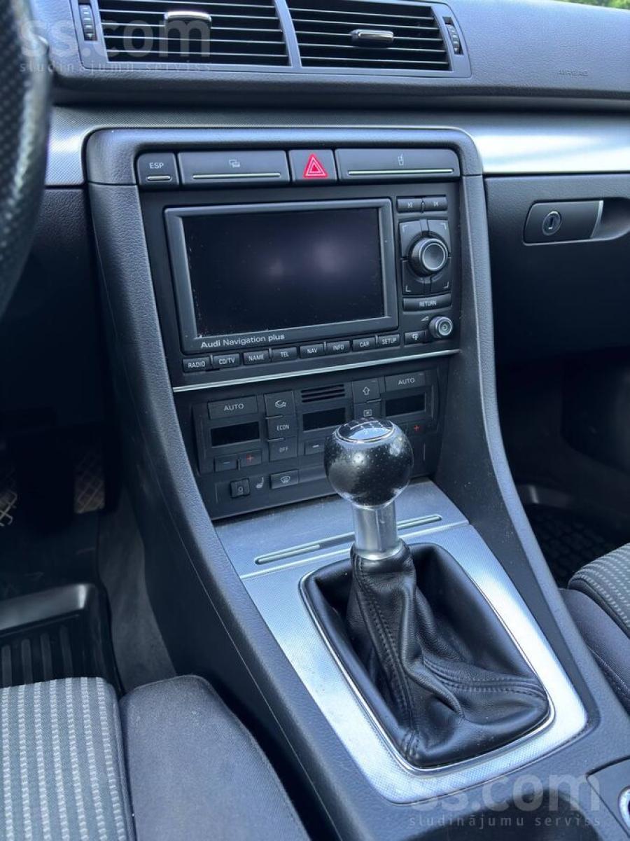 Pelēks Audi A4 2007 Jēkabpils, ar dzinēja tilpumu 2.00 L un nobraukumu 268 tūkst. km par 4050 €, foto 15 vietnē AUTOMOTO.COM.LV