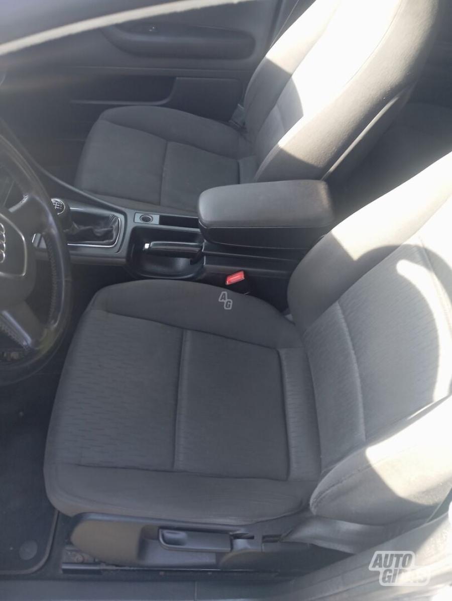 Grey Audi A4 2007 in Kazlu Ruda, with an engine capacity of 2.00 L and mileage of 310 thousand km for 1699 €, photo 23 on AUTOMOTO.COM.LV