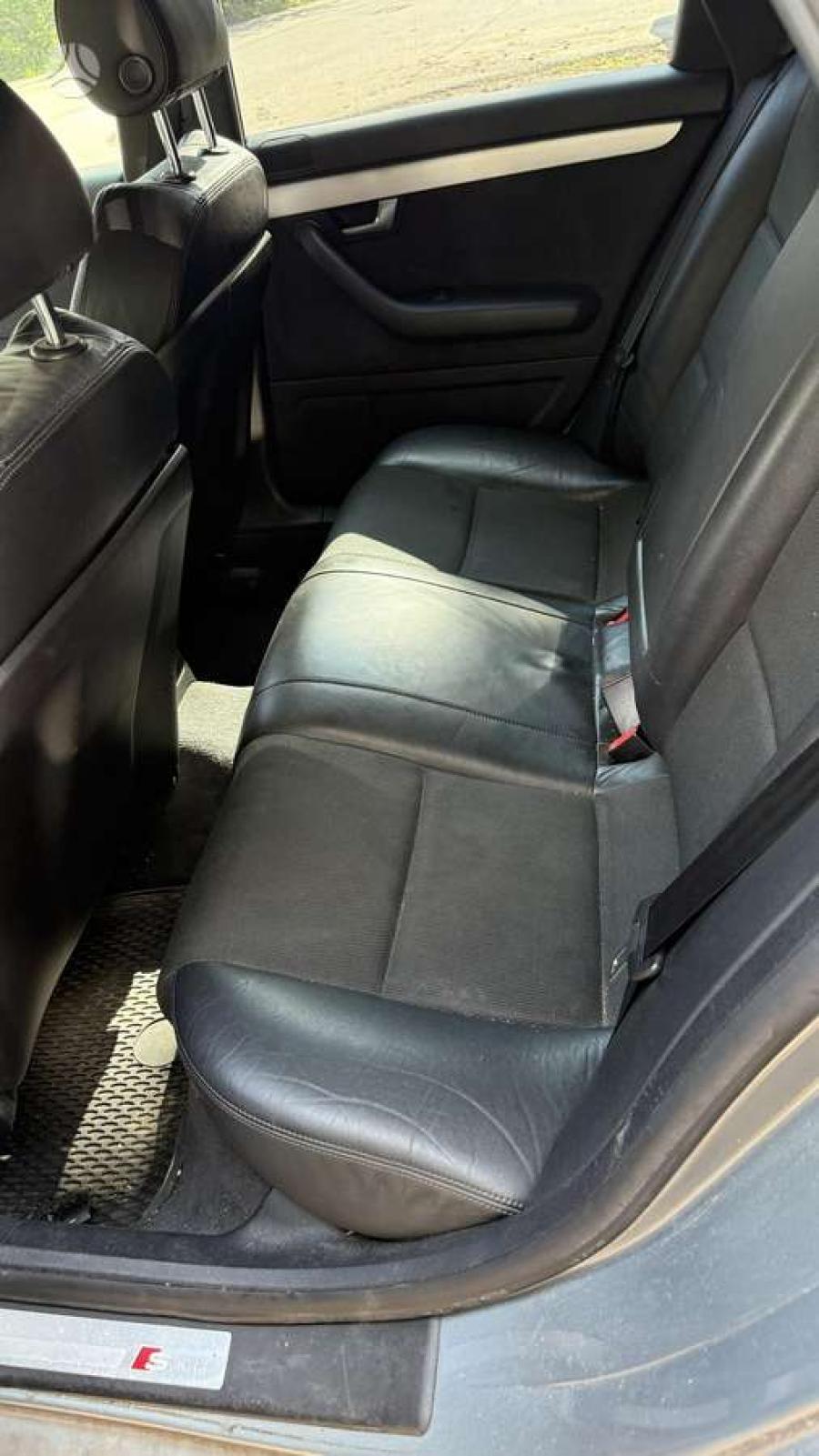 Pelēks Audi A4 2007 Kauņa, ar dzinēja tilpumu 1.97 L un nobraukumu 330 tūkst. km par 1050 €, foto 13 vietnē AUTOMOTO.COM.LV