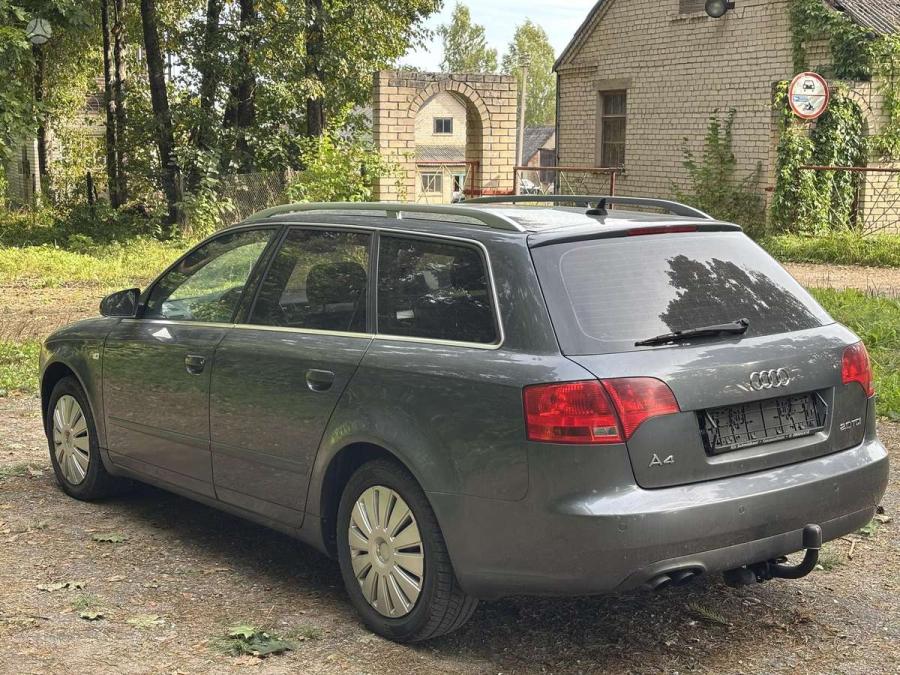 Pelēks Audi A4 2007 Utena, ar dzinēja tilpumu 1.99 L un nobraukumu 319 tūkst. km par 1450 €, foto 6 vietnē AUTOMOTO.COM.LV