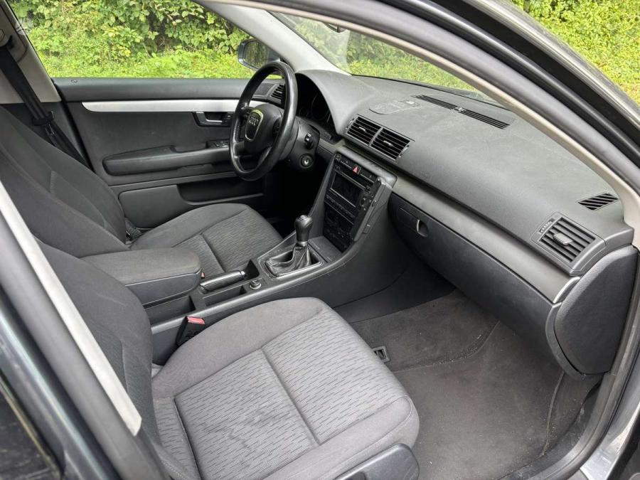 Pelēks Audi A4 2007 Utena, ar dzinēja tilpumu 1.99 L un nobraukumu 319 tūkst. km par 1450 €, foto 8 vietnē AUTOMOTO.COM.LV
