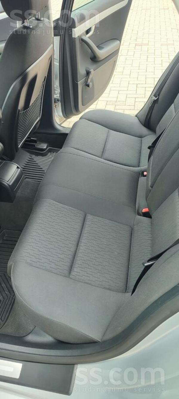 Pelēks Audi A4 2007 Cēsis, ar dzinēja tilpumu 2.00 L un nobraukumu 304 tūkst. km par 3800 €, foto 11 vietnē AUTOMOTO.COM.LV