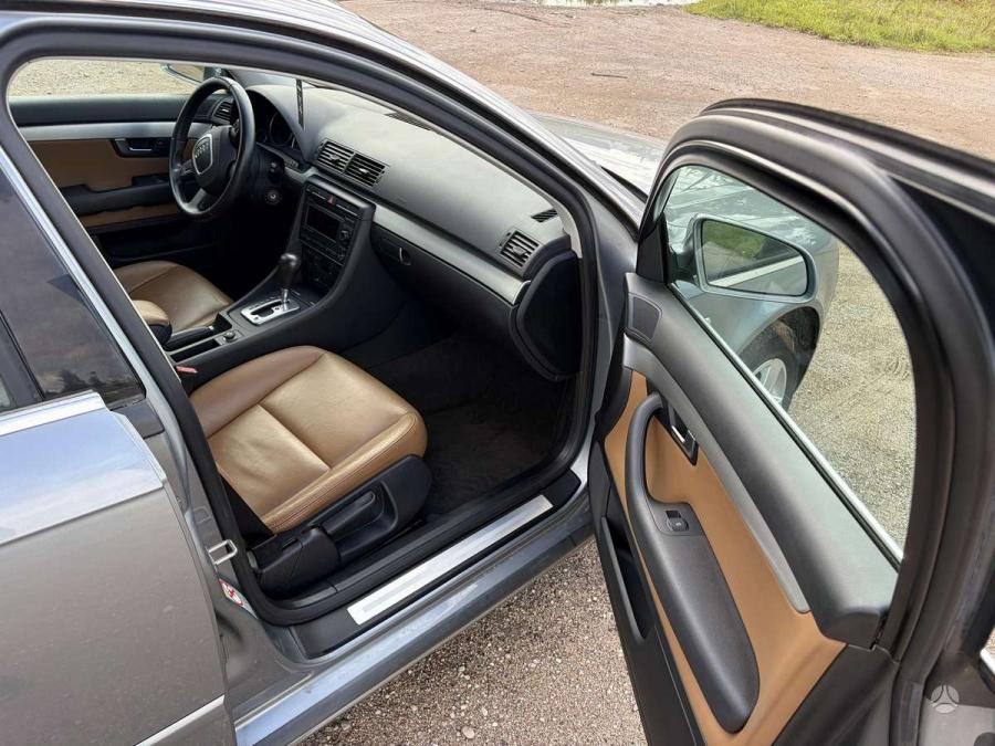 Grey Audi A4 2007 in Utena, with an engine capacity of 1.99 L and mileage of 285 thousand km for 2799 €, photo 11 on AUTOMOTO.COM.LV