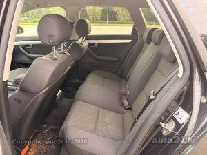 Pelēks Audi A4 2007 Tallina, ar dzinēja tilpumu 2.00 L un nobraukumu 336 tūkst. km par 1800 €, foto 6 vietnē AUTOMOTO.COM.LV