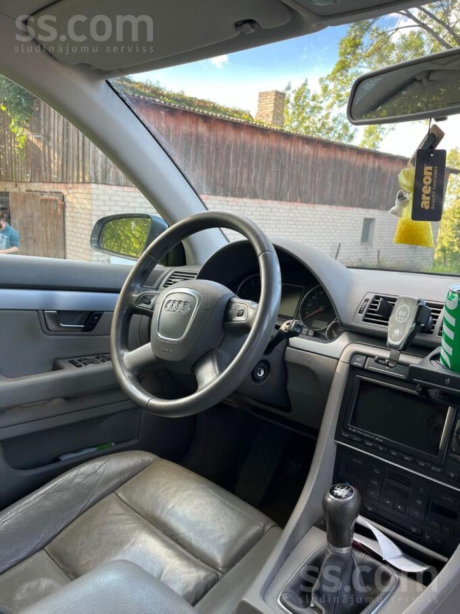 Grey Audi A4 2007 in Valmiera, with an engine capacity of 2.70 L and mileage of 321 thousand km for 2400 €, photo 5 on AUTOMOTO.COM.LV