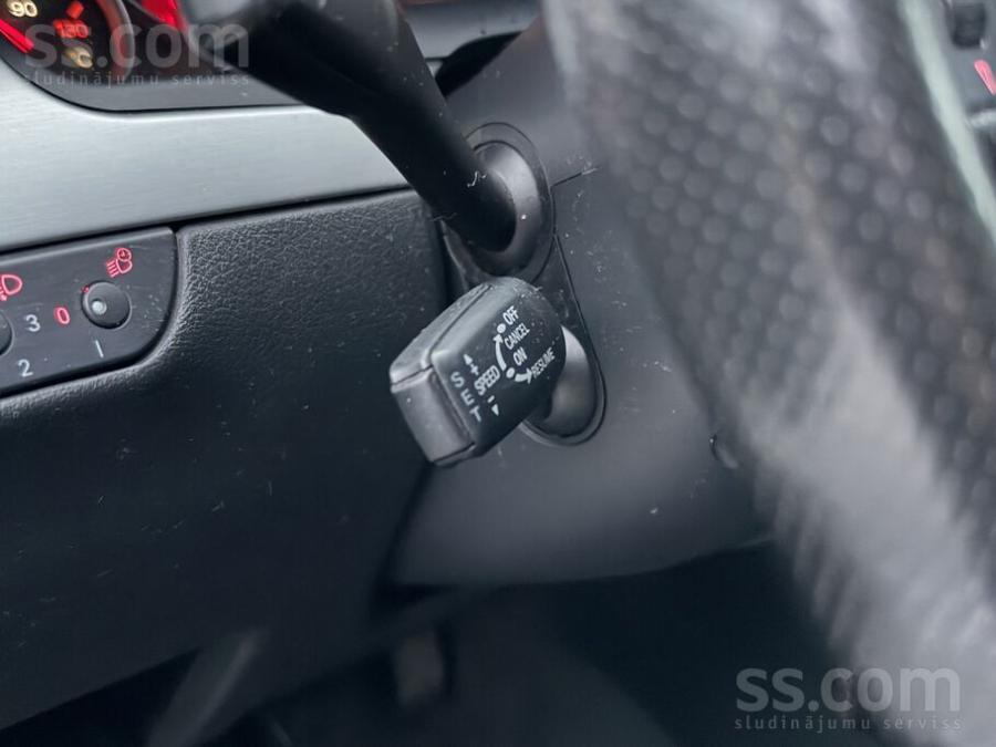 Pelēks Audi A4 2007 Dobele, ar dzinēja tilpumu 1.90 L un nobraukumu 332 tūkst. km par 2600 €, foto 15 vietnē AUTOMOTO.COM.LV