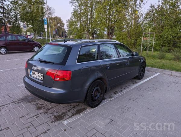 Audi A4 2007 in Jelgava on AUTOMOTO.COM.LV Grey Audi A4 2007 in Jelgava, with an engine capacity of 2.00 L and mileage of 370 thousand km for 1500 €, photo 6 on AUTOMOTO.COM.LV