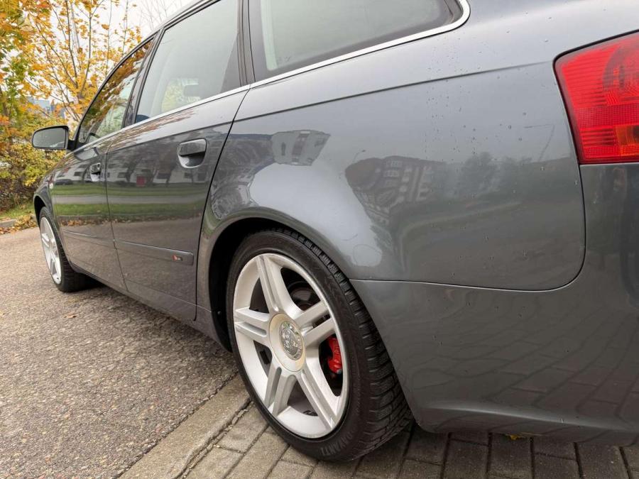 Grey Audi A4 2007 in Vilnius, with an engine capacity of 1.99 L and mileage of 275 thousand km for 3500 €, photo 15 on AUTOMOTO.COM.LV