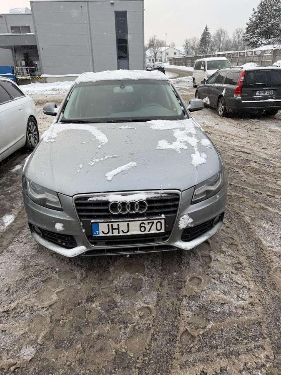 Grey Audi A4 2008 in Vilnius, with an engine capacity of 2.00 L and mileage of 371 thousand km for 3500 €, photo 1 on AUTOMOTO.COM.LV
