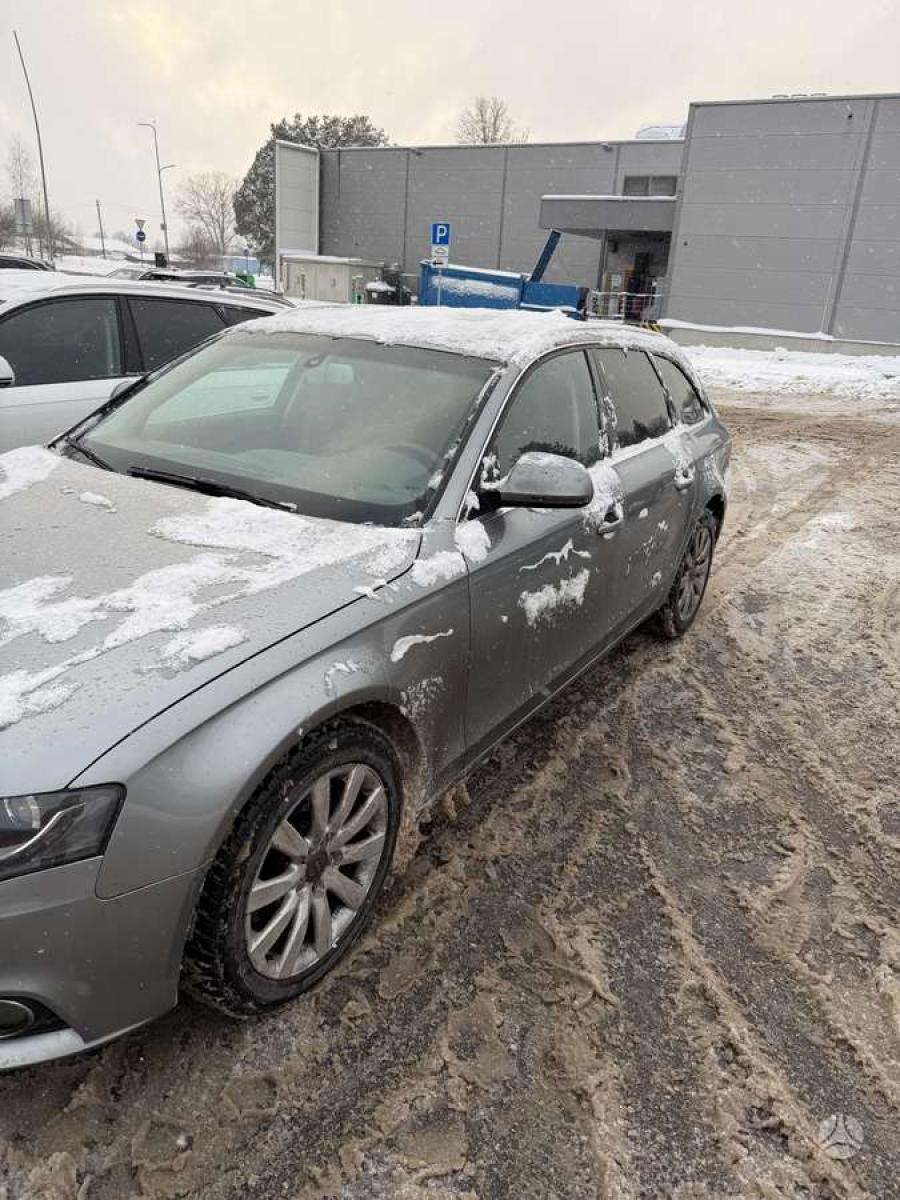 Grey Audi A4 2008 in Vilnius, with an engine capacity of 2.00 L and mileage of 371 thousand km for 3500 €, photo 2 on AUTOMOTO.COM.LV