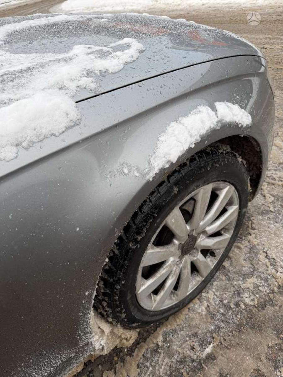 Grey Audi A4 2008 in Vilnius, with an engine capacity of 2.00 L and mileage of 371 thousand km for 3500 €, photo 9 on AUTOMOTO.COM.LV