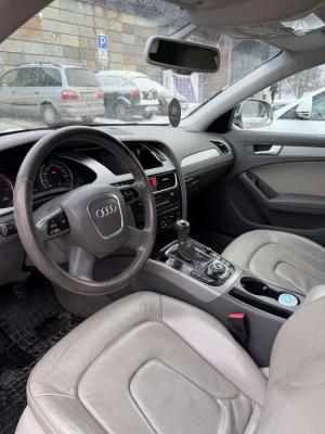 Grey Audi A4 2008 in Vilnius, with an engine capacity of 2.00 L and mileage of 371 thousand km for 3500 €, photo 11 on AUTOMOTO.COM.LV