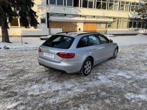 Pelēks Audi A4 2008 Alīta, ar dzinēja tilpumu 1.99 L un nobraukumu 334 tūkst. km par 3499 €, foto 3 vietnē AUTOMOTO.COM.LV