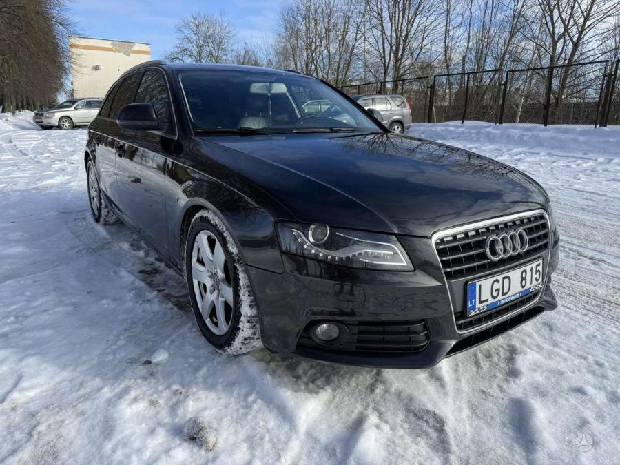 Grey Audi A4 2008 in Ukmerge, with an engine capacity of 2.70 L and mileage of 410 thousand km for 3850 €, photo 1 on AUTOMOTO.COM.LV