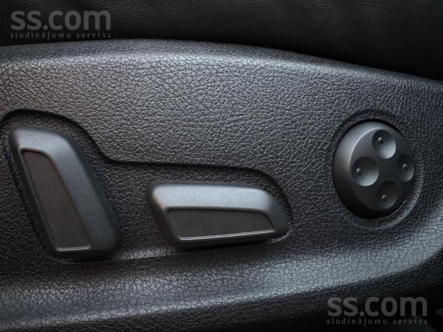 Grey Audi A4 2008 in Riga, with an engine capacity of 3.00 L and mileage of 338 thousand km for 4990 €, photo 16 on AUTOMOTO.COM.LV