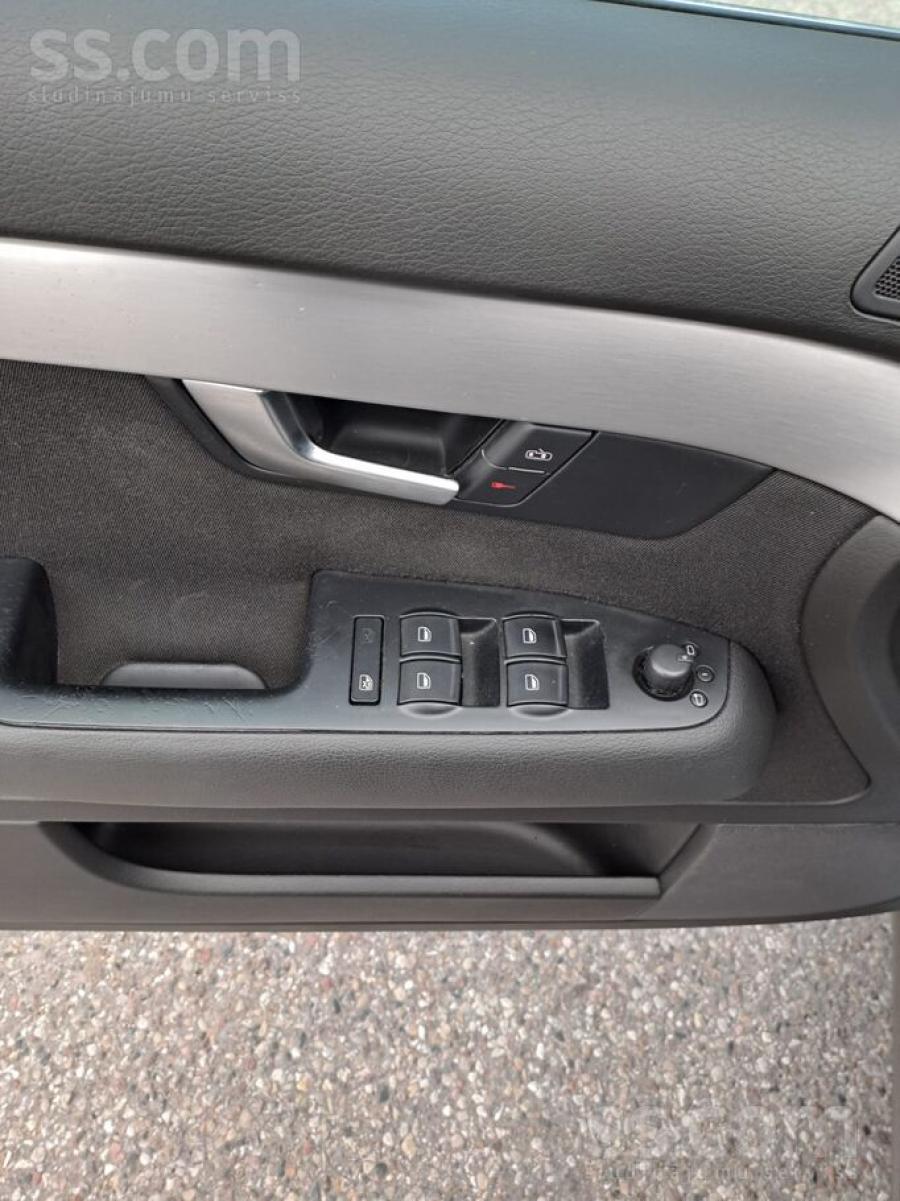 Pelēks Audi A4 2008 Daugavpils, ar dzinēja tilpumu 2.00 L un nobraukumu 256 tūkst. km par 4450 €, foto 15 vietnē AUTOMOTO.COM.LV