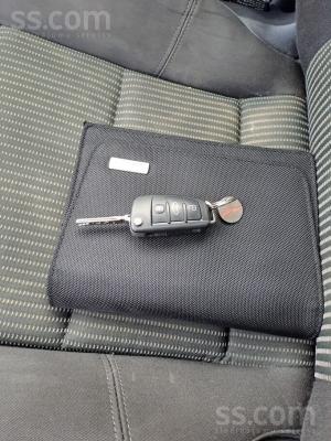 Pelēks Audi A4 2008 Daugavpils, ar dzinēja tilpumu 2.00 L un nobraukumu 256 tūkst. km par 4450 €, foto 22 vietnē AUTOMOTO.COM.LV