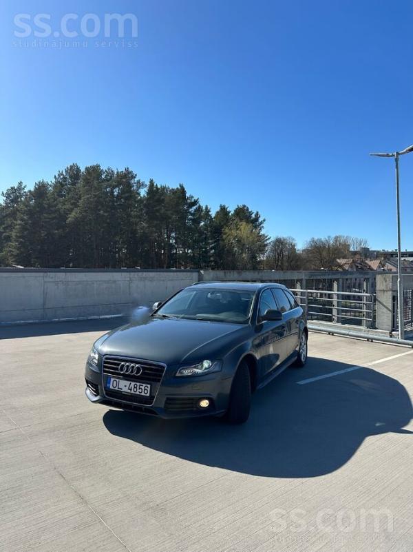 Pelēks Audi A4 2008 Rīga, ar dzinēja tilpumu 3.00 L un nobraukumu 470 tūkst. km par 5000 €, foto 1 vietnē AUTOMOTO.COM.LV