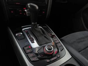 Grey Audi A4 2008 in Riga, with an engine capacity of 3.00 L and mileage of 338 thousand km for 4990 €, photo 31 on AUTOMOTO.COM.LV