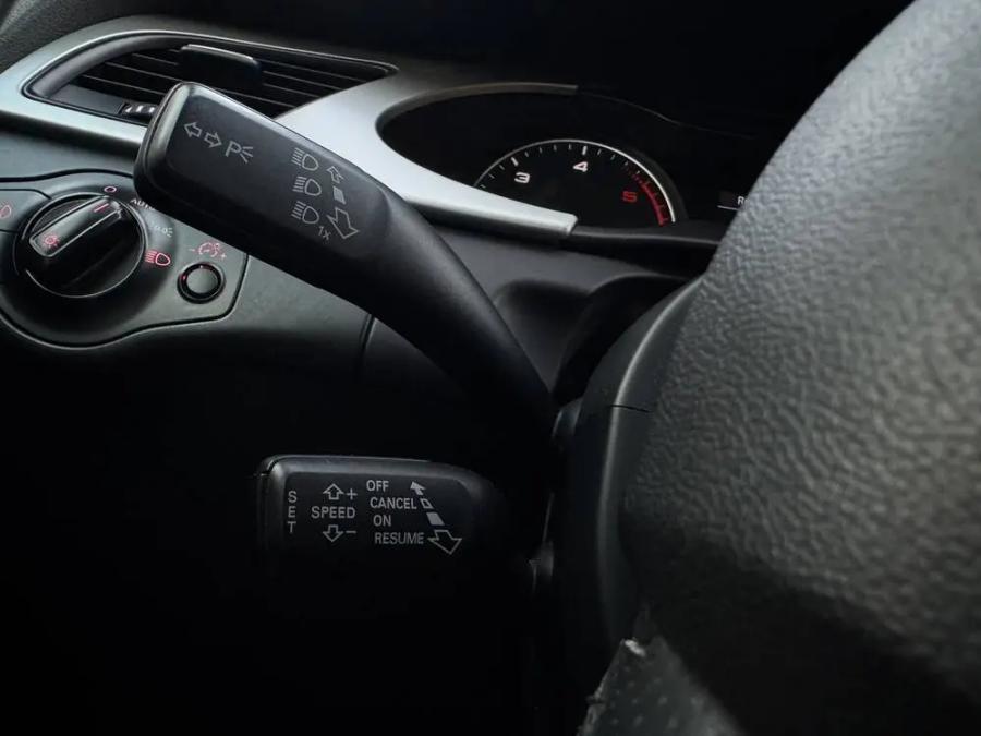 Grey Audi A4 2008 in Riga, with an engine capacity of 3.00 L and mileage of 338 thousand km for 4990 €, photo 34 on AUTOMOTO.COM.LV
