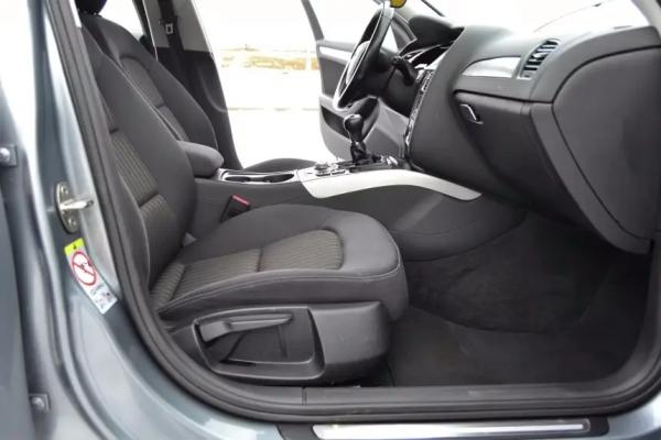 Grey Audi A4 2008 in Jekabpils, with an engine capacity of 2.00 L and mileage of 259 thousand km for 6900 €, photo 10 on AUTOMOTO.COM.LV