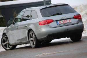 Grey Audi A4 2008 in Riga, with an engine capacity of 2.00 L and mileage of 289 thousand km for 5790 €, photo 4 on AUTOMOTO.COM.LV