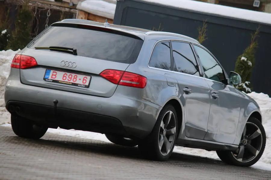 Grey Audi A4 2008 in Riga, with an engine capacity of 2.00 L and mileage of 289 thousand km for 5790 €, photo 5 on AUTOMOTO.COM.LV