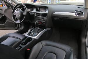 Grey Audi A4 2008 in Riga, with an engine capacity of 2.00 L and mileage of 289 thousand km for 5790 €, photo 9 on AUTOMOTO.COM.LV