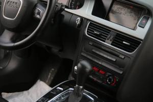 Grey Audi A4 2008 in Riga, with an engine capacity of 2.00 L and mileage of 289 thousand km for 5790 €, photo 10 on AUTOMOTO.COM.LV