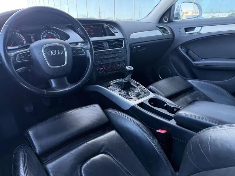 Grey Audi A4 2008 in Rezekne, with an engine capacity of 2.00 L and mileage of 267 thousand km for 6650 €, photo 10 on AUTOMOTO.COM.LV
