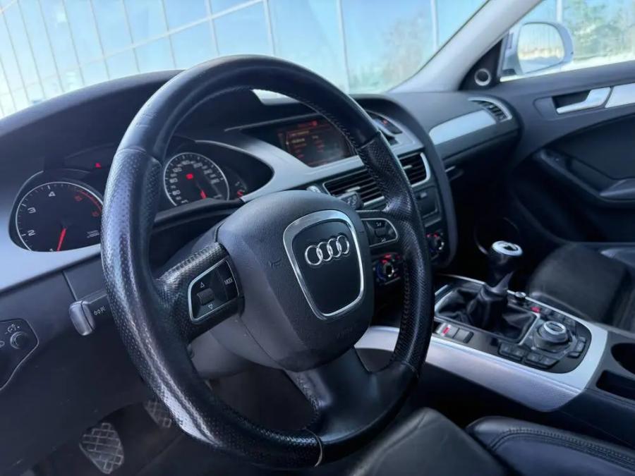 Grey Audi A4 2008 in Rezekne, with an engine capacity of 2.00 L and mileage of 267 thousand km for 6650 €, photo 13 on AUTOMOTO.COM.LV