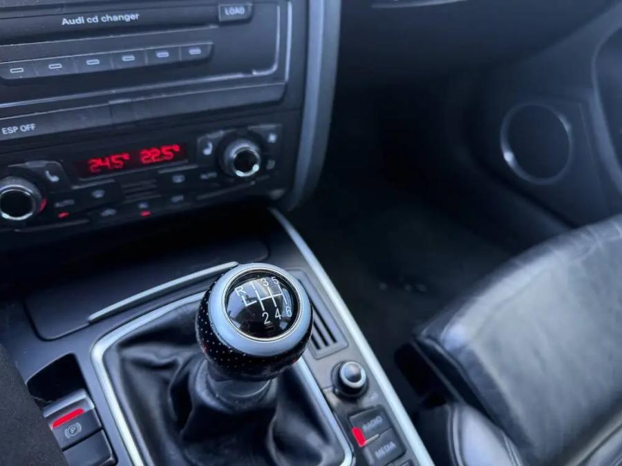 Grey Audi A4 2008 in Rezekne, with an engine capacity of 2.00 L and mileage of 267 thousand km for 6650 €, photo 17 on AUTOMOTO.COM.LV