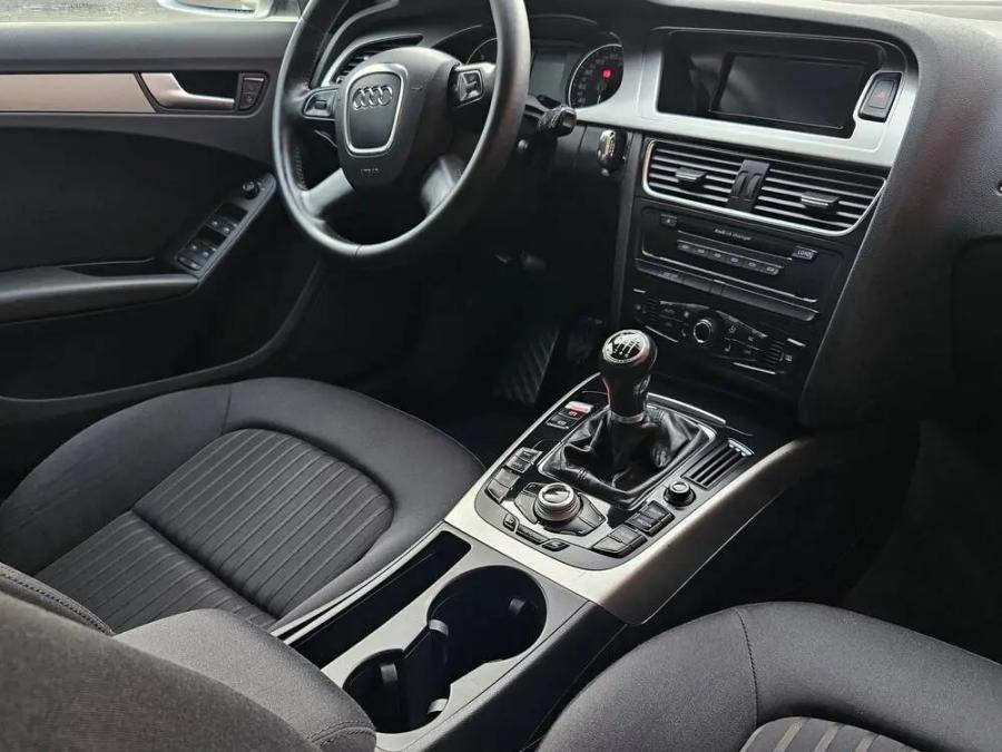 Pelēks Audi A4 2008 Jēkabpils, ar dzinēja tilpumu 2.00 L un nobraukumu 334 tūkst. km par 5790 €, foto 21 vietnē AUTOMOTO.COM.LV