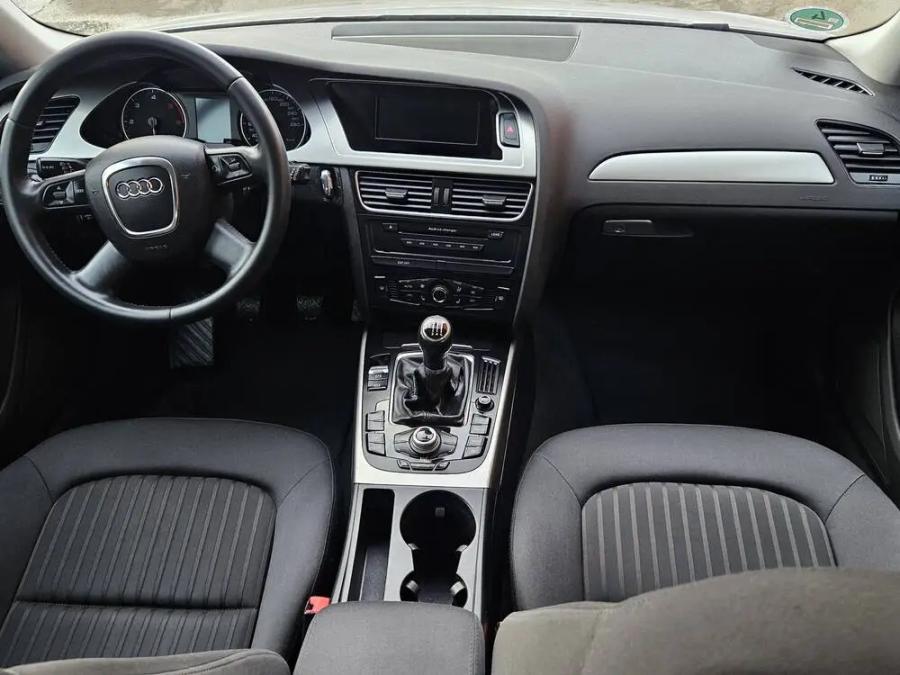 Pelēks Audi A4 2008 Jēkabpils, ar dzinēja tilpumu 2.00 L un nobraukumu 334 tūkst. km par 5790 €, foto 22 vietnē AUTOMOTO.COM.LV