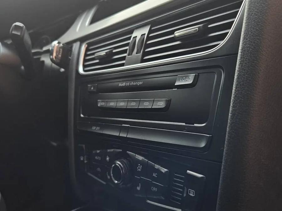 Pelēks Audi A4 2008 Jēkabpils, ar dzinēja tilpumu 2.00 L un nobraukumu 334 tūkst. km par 5790 €, foto 27 vietnē AUTOMOTO.COM.LV