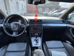 Pelēks Audi A4 2008 Rīga, ar dzinēja tilpumu 3.00 L un nobraukumu 336 tūkst. km par 3750 €, foto 5 vietnē AUTOMOTO.COM.LV