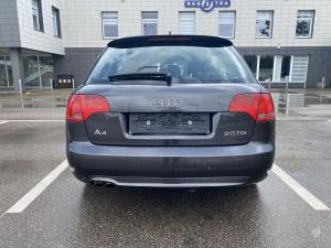 Pelēks Audi A4 2008 Panevēža, ar dzinēja tilpumu 1.99 L un nobraukumu 300 tūkst. km par 2150 €, foto 9 vietnē AUTOMOTO.COM.LV