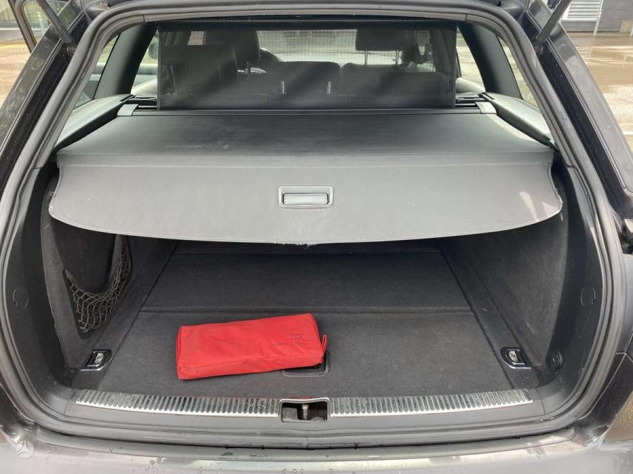 Pelēks Audi A4 2008 Panevēža, ar dzinēja tilpumu 1.99 L un nobraukumu 300 tūkst. km par 2150 €, foto 14 vietnē AUTOMOTO.COM.LV
