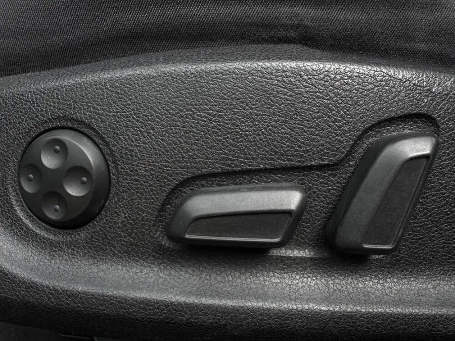 Pelēks Audi A4 2008 Rīga, ar dzinēja tilpumu 2.00 L un nobraukumu 313 tūkst. km par 4290 €, foto 10 vietnē AUTOMOTO.COM.LV