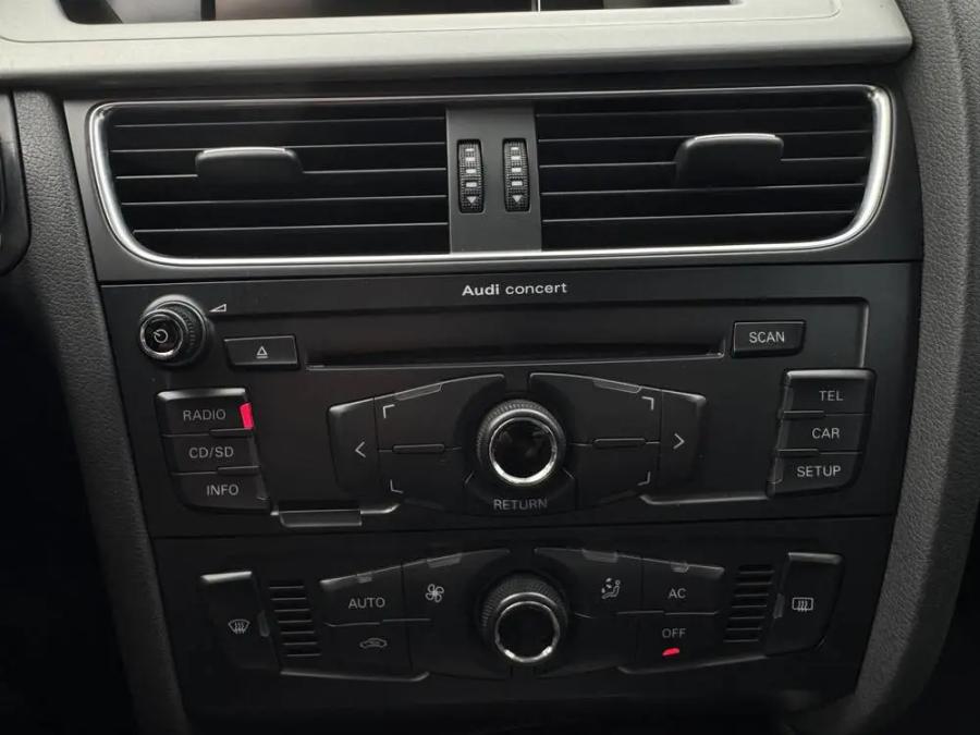 Pelēks Audi A4 2008 Rīga, ar dzinēja tilpumu 2.00 L un nobraukumu 313 tūkst. km par 4290 €, foto 16 vietnē AUTOMOTO.COM.LV
