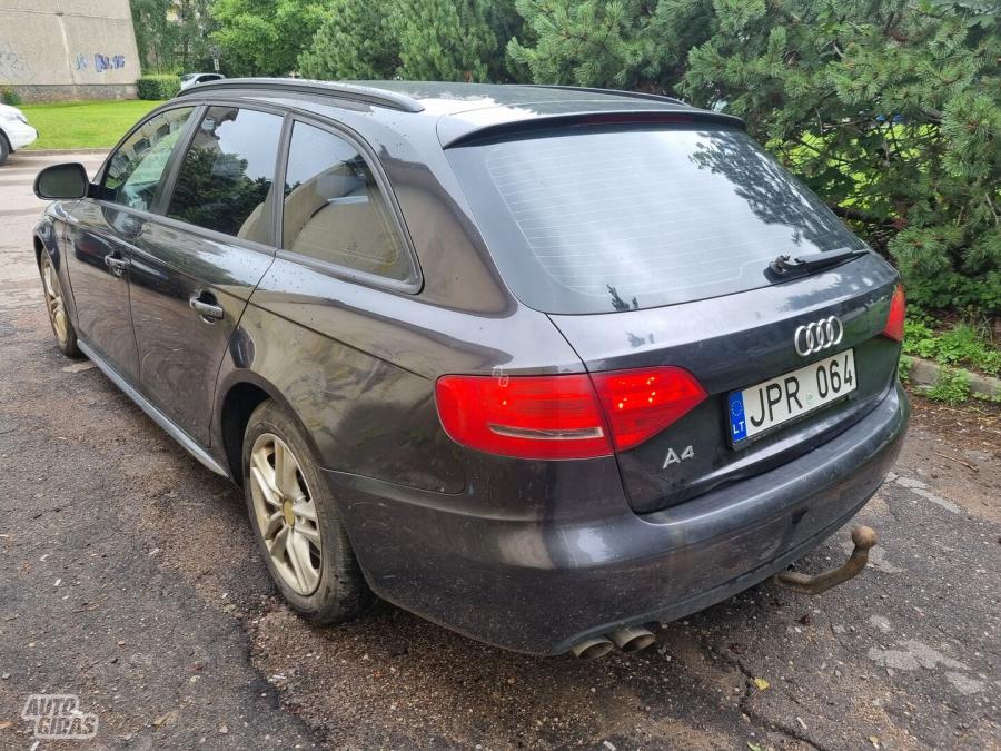 Серый Ауди А4 2008 в Каунас, объемом двигателя 2.00 л и пробегом 390 тыс. км за 2350 €, фото 4 на AUTOMOTO.COM.LV