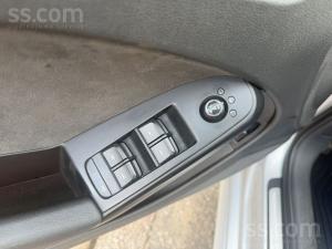Grey Audi A4 2008 in Tukums, with an engine capacity of 2.00 L and mileage of 285 thousand km for 7290 €, photo 9 on AUTOMOTO.COM.LV