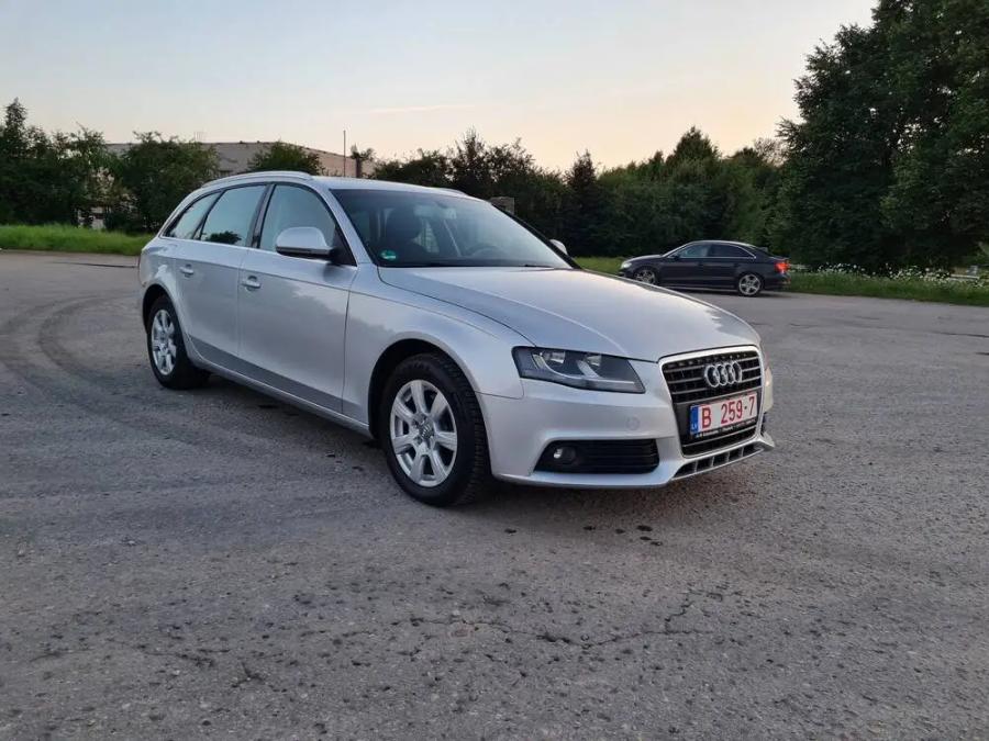 Pelēks Audi A4 2008 Ogre, ar dzinēja tilpumu 2.00 L un nobraukumu 281 tūkst. km par 6550 €, foto 4 vietnē AUTOMOTO.COM.LV