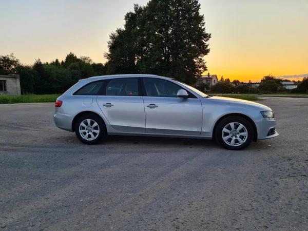 Grey Audi A4 2008 in Ogre, with an engine capacity of 2.00 L and mileage of 281 thousand km for 6550 €, photo 4 on AUTOMOTO.COM.LV