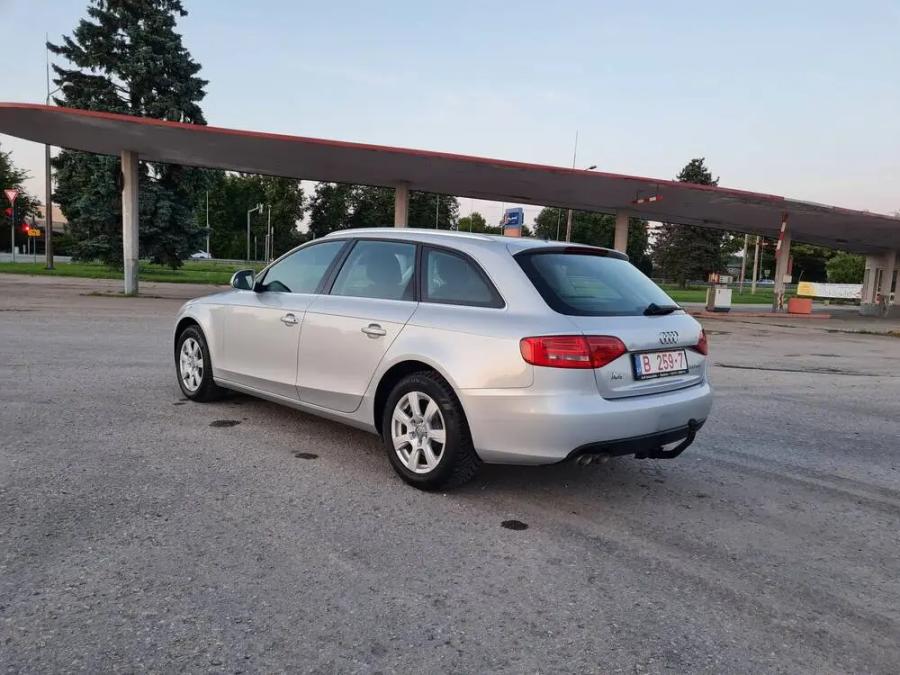 Pelēks Audi A4 2008 Ogre, ar dzinēja tilpumu 2.00 L un nobraukumu 281 tūkst. km par 6550 €, foto 8 vietnē AUTOMOTO.COM.LV
