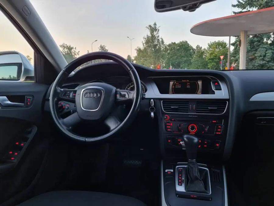 Pelēks Audi A4 2008 Ogre, ar dzinēja tilpumu 2.00 L un nobraukumu 281 tūkst. km par 6550 €, foto 20 vietnē AUTOMOTO.COM.LV