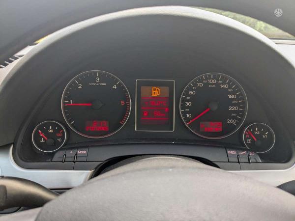Grey Audi A4 2008 in Rokiskis, with an engine capacity of 1.90 L and mileage of 330 thousand km for 3300 €, photo 6 on AUTOMOTO.COM.LV
