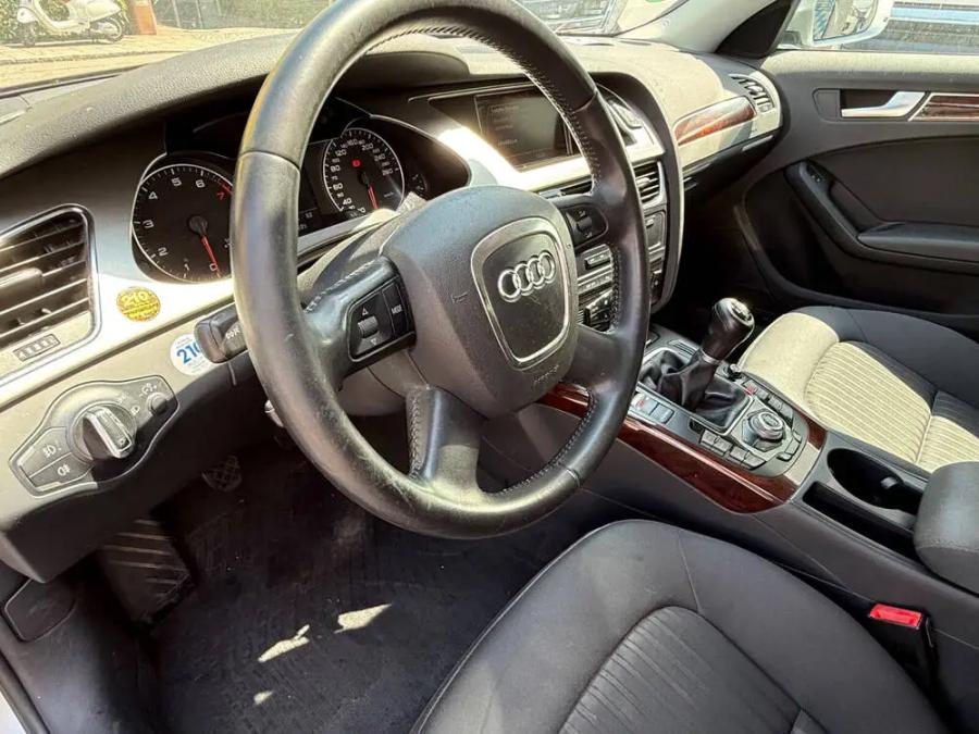 Pelēks Audi A4 2008 Talsi, ar dzinēja tilpumu 1.80 L un nobraukumu 200 tūkst. km par 4900 €, foto 8 vietnē AUTOMOTO.COM.LV